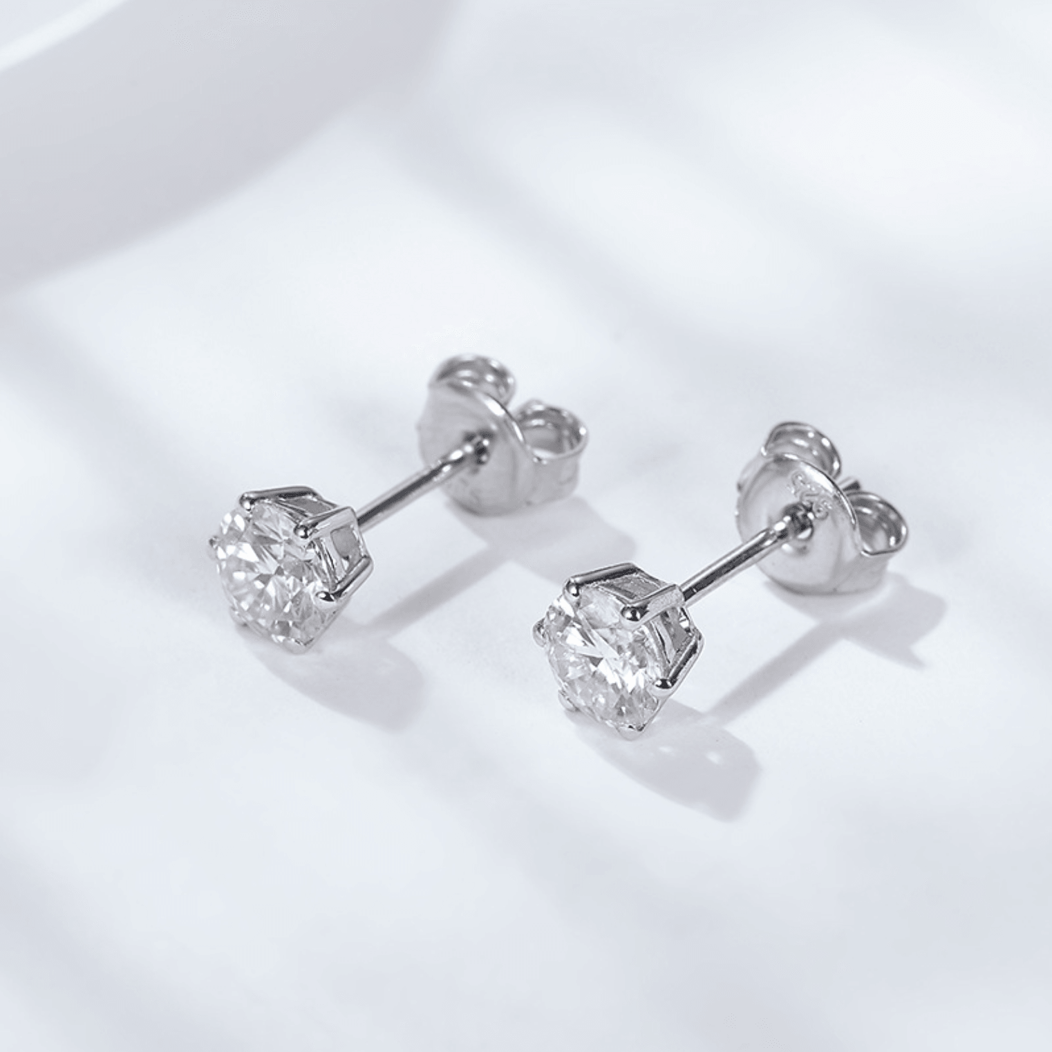 Moissanite – Crystolver | Healing Crystal Gift Shop